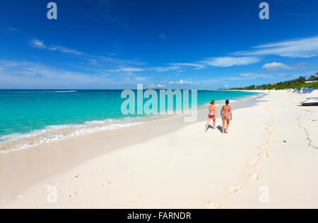 Tourists in Nassau, Bahamas Stock Photo: 53664690 - Alamy