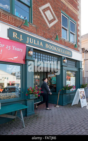 RJ Julia Booksellers in Madison CT Stock Photo - Alamy