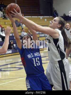 Usa. 5th Jan, 2016. SPORTS -- Hope Christian's Destiny Holien, Westmesa ...