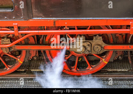 Steam locomotive, coupling rod, wheels, detail, b/w, locomotive Stock ...