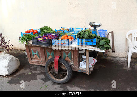 Beirut Lebanon Vegetable Seller Stock Photo - Alamy