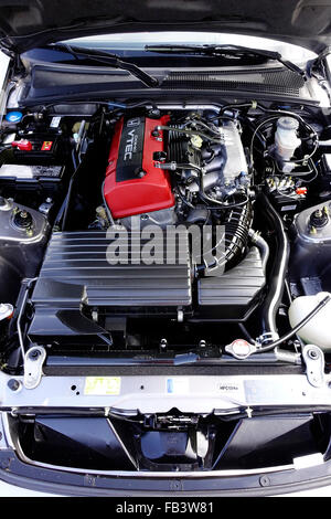 Honda i-VTEC engine Stock Photo - Alamy