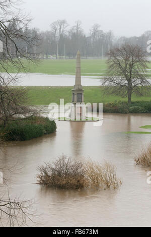 River Tay flooding 90th Light Infantry Memorial, North Inch, Perth ...