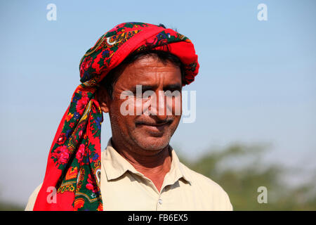 Fakirani Jat tribe, Man with traditional turban, Kutch District ...