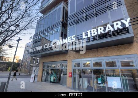 Dalston Library, Hackney modern library Stock Photo - Alamy
