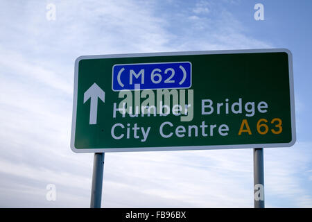 Roadsigns Humber Bridge A63 Hull Stock Photo - Alamy