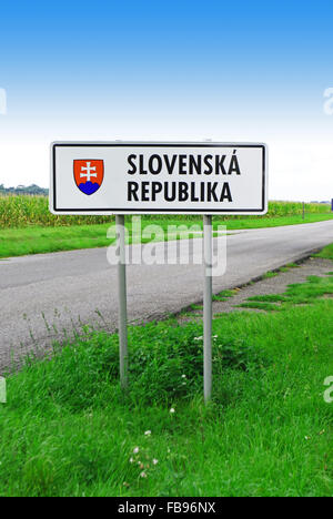 Slovakia Border Sign Stock Photo: 116456392 - Alamy