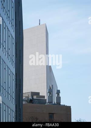 Building 46 (the Brain and Cognitive Sciences Department) on the campus ...