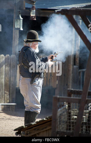 Old west gunfight reenactment Stock Photo - Alamy