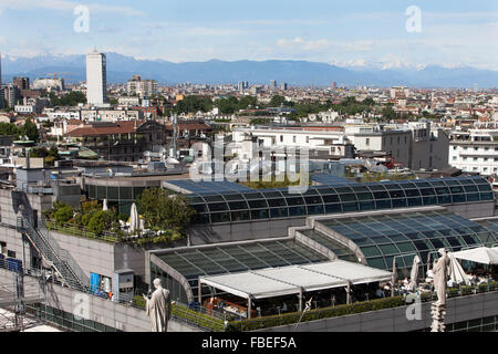 la rinascente terrace and milano view from the duomo Stock Photo - Alamy
