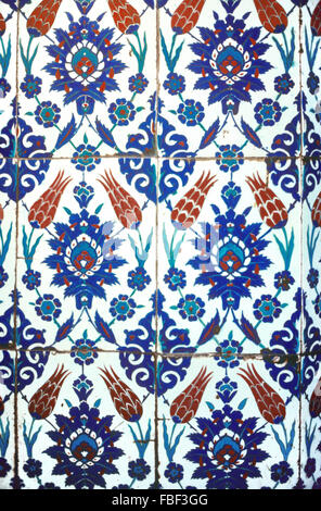 Iznik tiles with tulip design, Rustem Pasa Mosque, Eminonu, Istanbul ...