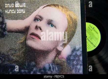 David Bowie Hunky Dory album Stock Photo: 80426561 - Alamy