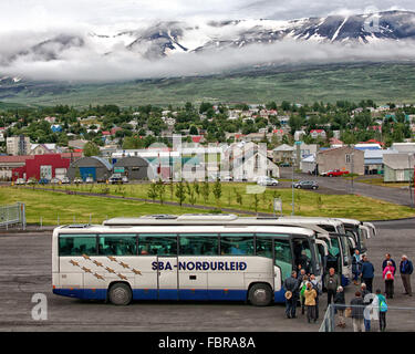 Akureyri, North Eastern Iceland, Iceland. 1st Aug, 2015. The flags of ...