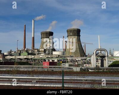 Refinery in Wesseling near Cologne, Germany Stock Photo - Alamy