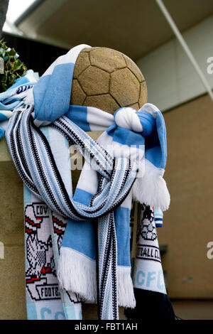 Jimmy Hill statue at the Ricoh Arena, Coventry, UK Stock Photo - Alamy