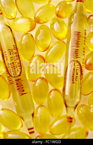 Vial of vitamin D3 Stock Photo - Alamy