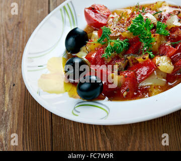 Salata Mashwia - Libyan grilled bell pepper salad Stock Photo - Alamy