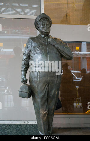 Ralph Kramden statue outside of Port Authority bus terminal in ...
