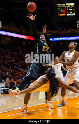 January 21, 2016: Marqu'es Webb #22 of the Vanderbilt Commodores shoots ...