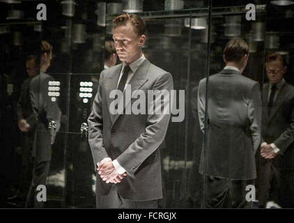 TOM HIDDLESTON, HIGH-RISE, 2015 Stock Photo - Alamy