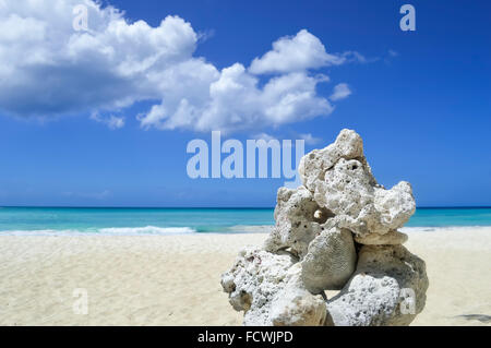 Rock Formation on Exotic Caribbean Beach Stock Photo - Alamy