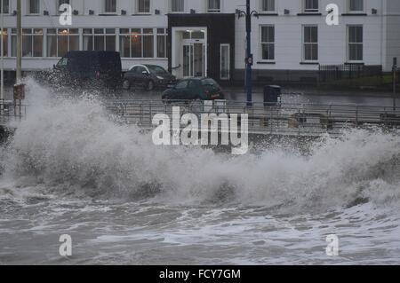 Aberystwyth, West Wales, UK. 26th January, 2016. UK weather. Big waves ...