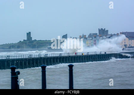 Aberystwyth, West Wales, UK. 26th January, 2016. UK weather. Big waves ...