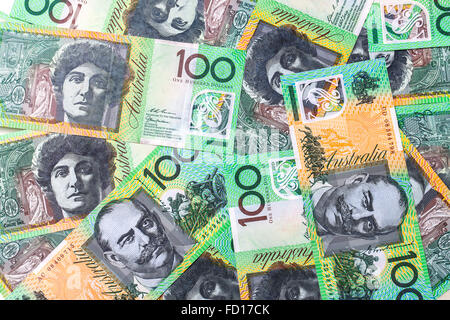 Currecny - Australian one hundred dollar notes ($100 Stock Photo - Alamy