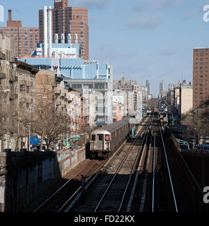 Railroad above ground at 125th Street Station Manhattan New York USA Stock Photo - Alamy