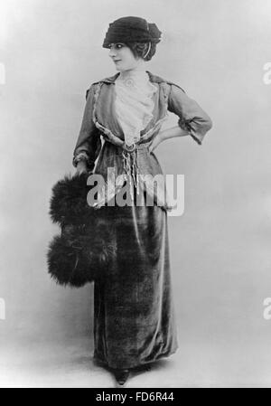 1913. Павильоны выставки Stock Photo - Alamy
