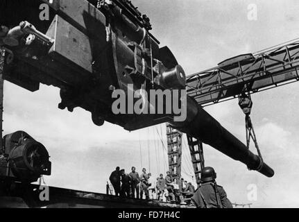 German heavy artillery at the Atlantic Wall during World War 2 Stock ...