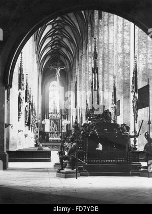 Tomb in Frauenkirche (Munich Cathedral), Frauenplatz, Munich (Munchen ...