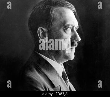 Portrait of Adolf Hitler, 1938 Stock Photo: 94220830 - Alamy