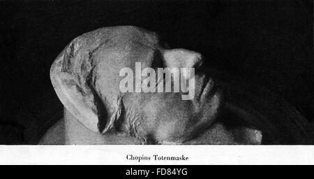 Death mask of Polish composer and pianist Frederic Chopin Stock Photo ...