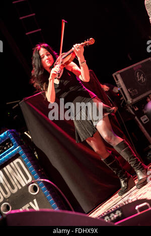 Jessy Greene plays the violin Stock Photo - Alamy