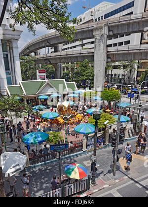Elevated view of Erawan Shrine and the Ratchaprasong Junction in ...