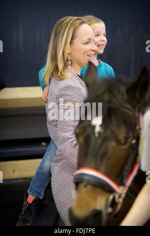 (L-R) Paola ten Cate, Tjalling ten Cate, Julia ten cate and Princess ...