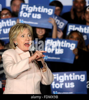 Davenport, Iowa, USA. 29th Jan, 2016. Presidential candidate Hillary ...