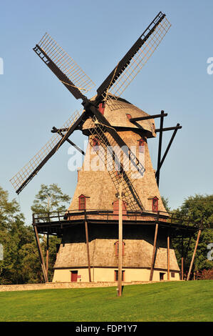 The Fabyan Windmill is an authentic, working Dutch windmill in Batavia ...
