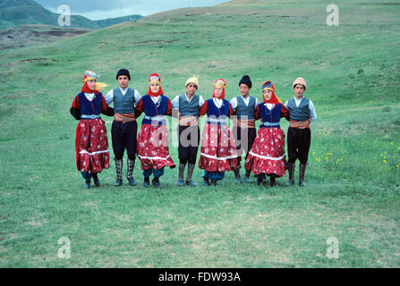 Kurdish men in traditional costume in Barzan, Iraqi Kurdistan from ...