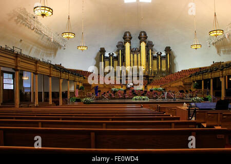 Interior of the Tabernacle in Temple Square showing the pipe organ ...