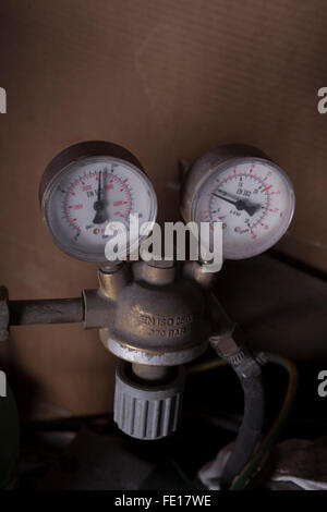 Dual Scale Psi Bar Pressure Gauge Manometer Agriculture Stock Photo - Alamy