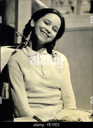 Catherine Demongeot and Louis de Funes in a film Stock Photo - Alamy