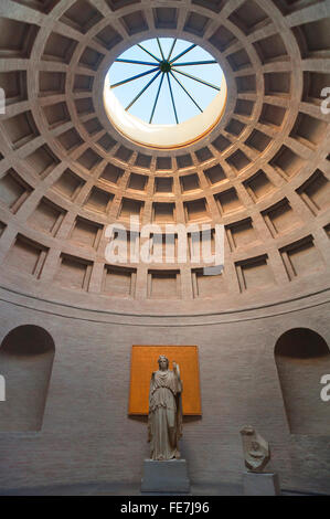 Hall of Apollo, Glyptothek, Munich, Bavaria, Germany Stock Photo - Alamy