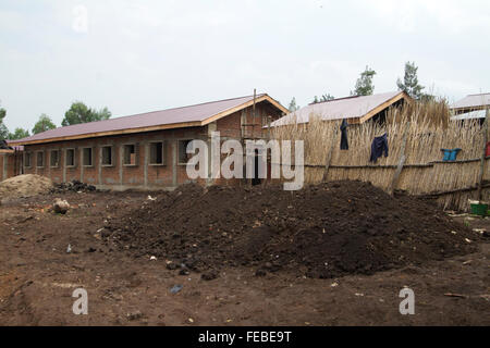New construction in the MSF hospital , Rutshuru, North Kivu, Democratic ...