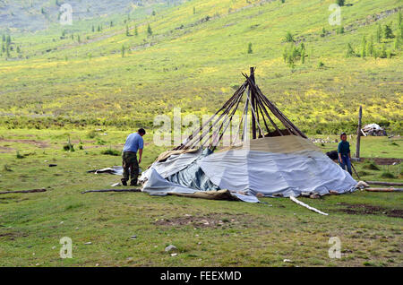 Tsaatan Dukha people , nomadic reindeer herders , Mongolia Stock Photo ...