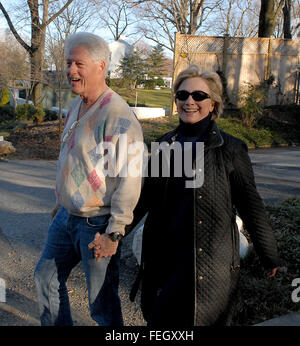 From left to right, HRC President Chad Griffin, actress Kerry ...