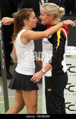 Germany's team captain Barbara Rittner, right, talks to Angelique ...