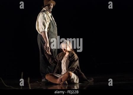 Nick Monu (r) as Father Joad and Maria Shulga as Rose in "The Grapes of ...