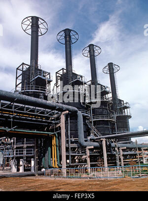 Petroleum refinery in Daqing, Heilongjiang Province, China Stock Photo ...